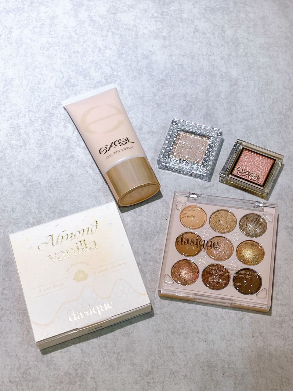 #開箱 更/時隔五年出國之日本五天四夜-滿滿戰利品（上） #我來開箱 #excel #克蘭詩 #cezanne - 美妝板 | Dcard