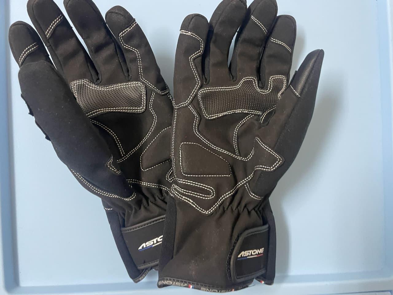 售astone gc01機車手套 - 逢甲大學二手物交流板 | Dcard