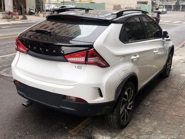 Lexus是不是很像Luxgen？ - 汽車板 | Dcard