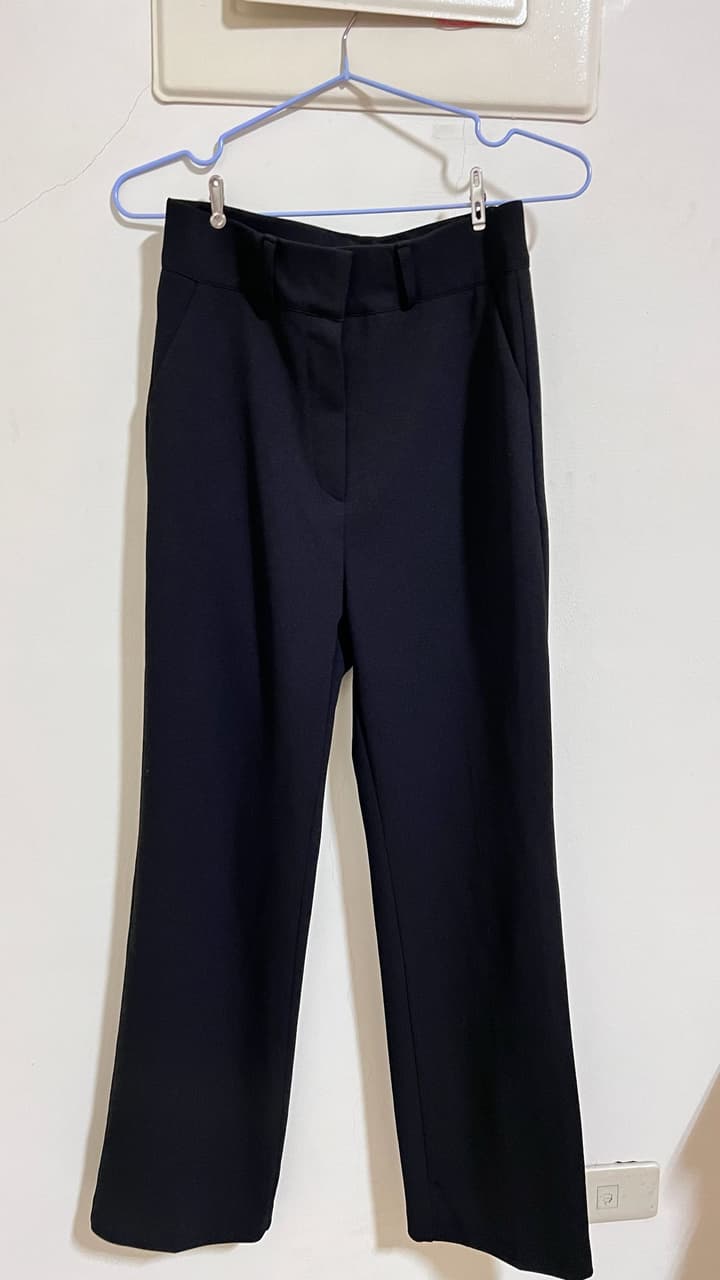 #我要賣 已售出）ypcc神褲一代（有彈性.m) - 二手交易板 | Dcard