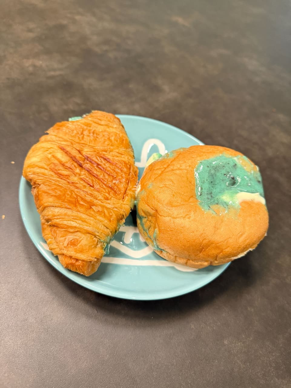 拉亞漢堡薄荷巧克力新口味-誰跟我一樣是薄巧人 - B11 留言 | Dcard