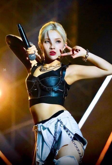 短髮更吸睛!那些KPOP女團更適合短髮的女IDOL們! - B26 留言 | Dcard