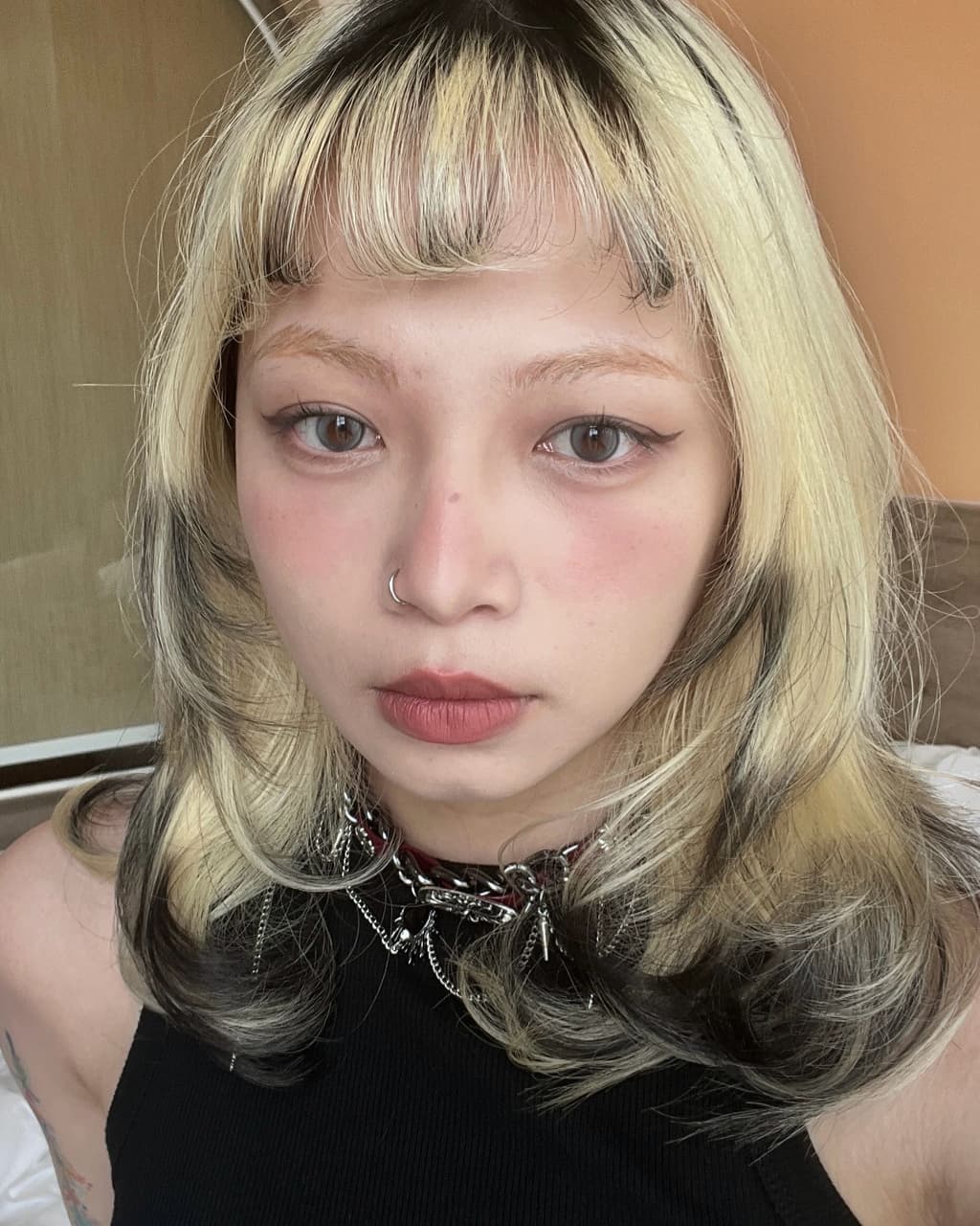 四款MIMUNDO韓系隱眼實戴分享 ️💎⋆⁺₊ .💙 - 隱形眼鏡板 | Dcard