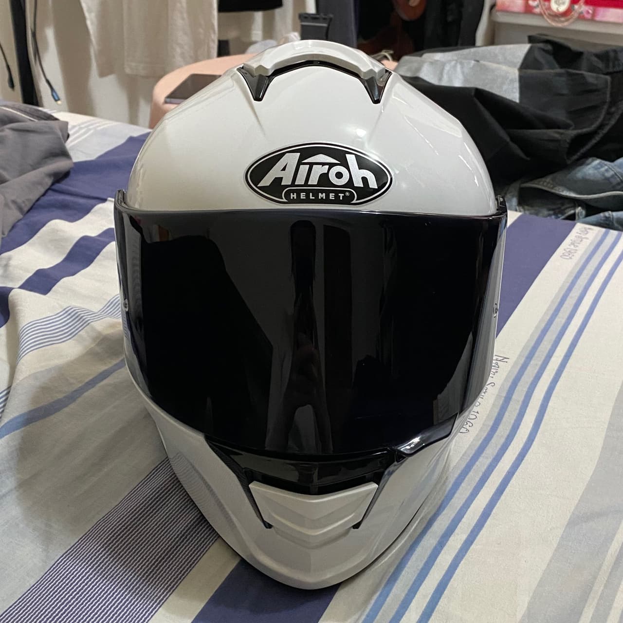 #部品分享 Airoh spark 開箱 - 機車板 | Dcard