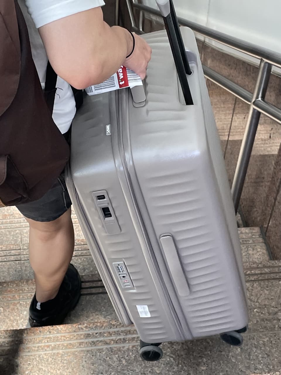 LAMADA 行李箱開箱＆使用心得 🧳 - 網路購物板 | Dcard
