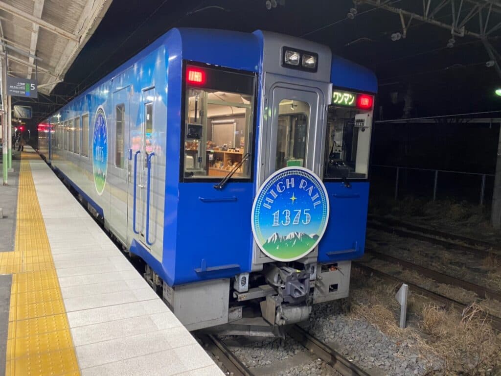 [HIGH RAIL 1375]本州列車收集-行駛在JR最高鐵路的星空列車(2023年1月22日) - 鐵道板 | Dcard