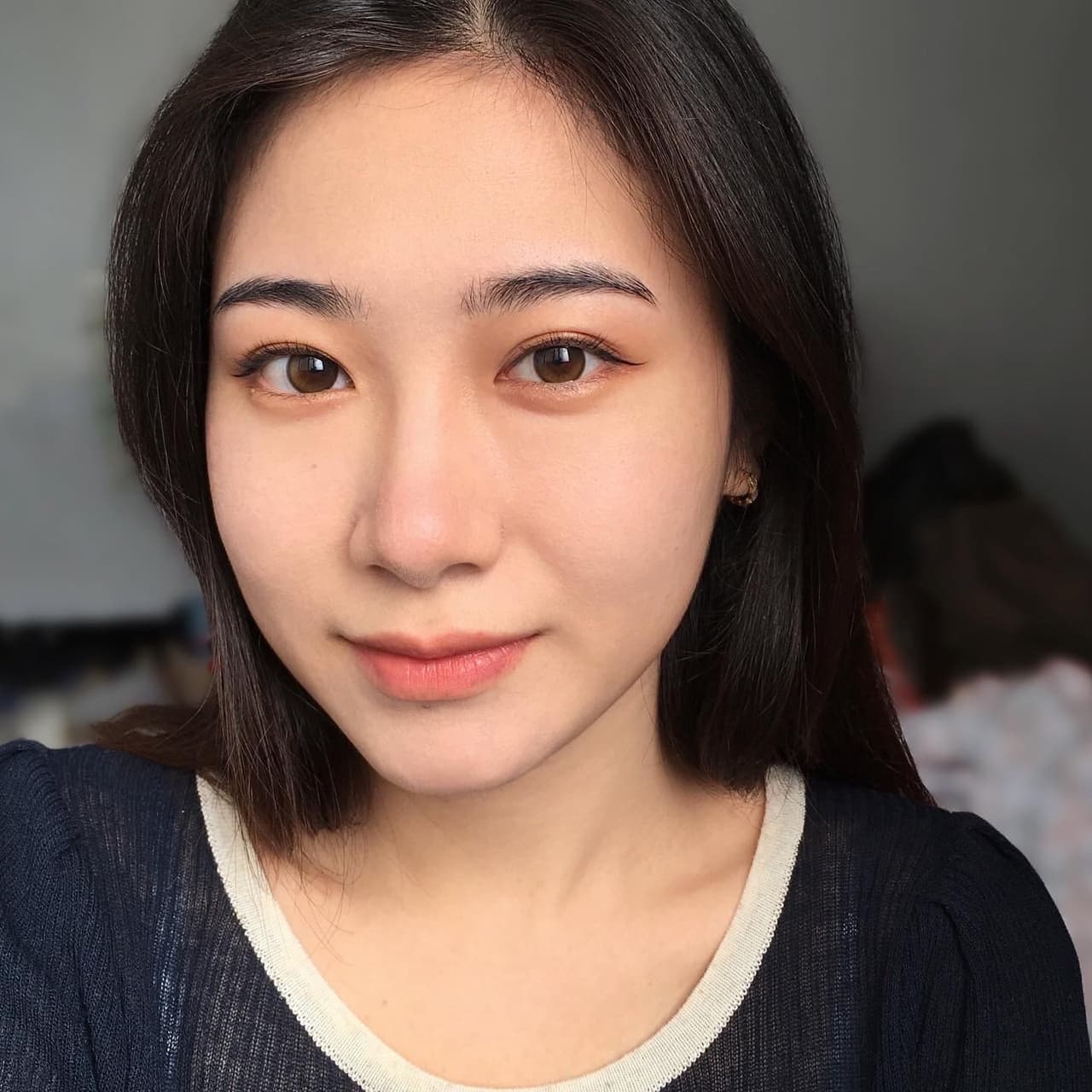 🫶🏻#月拋 #karacon 秘密棕 #月牙隱眼🌙 #mekabe溫暖棕眼線液筆 - 隱形眼鏡板 | Dcard