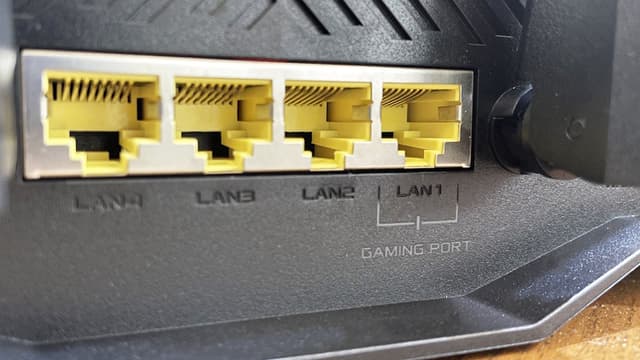 【產品開箱分享】ASUS RT-82U V2 可擴充 WI-Fi 路由器，輕鬆打造無死角上網環境 - 蘋果仁 ...