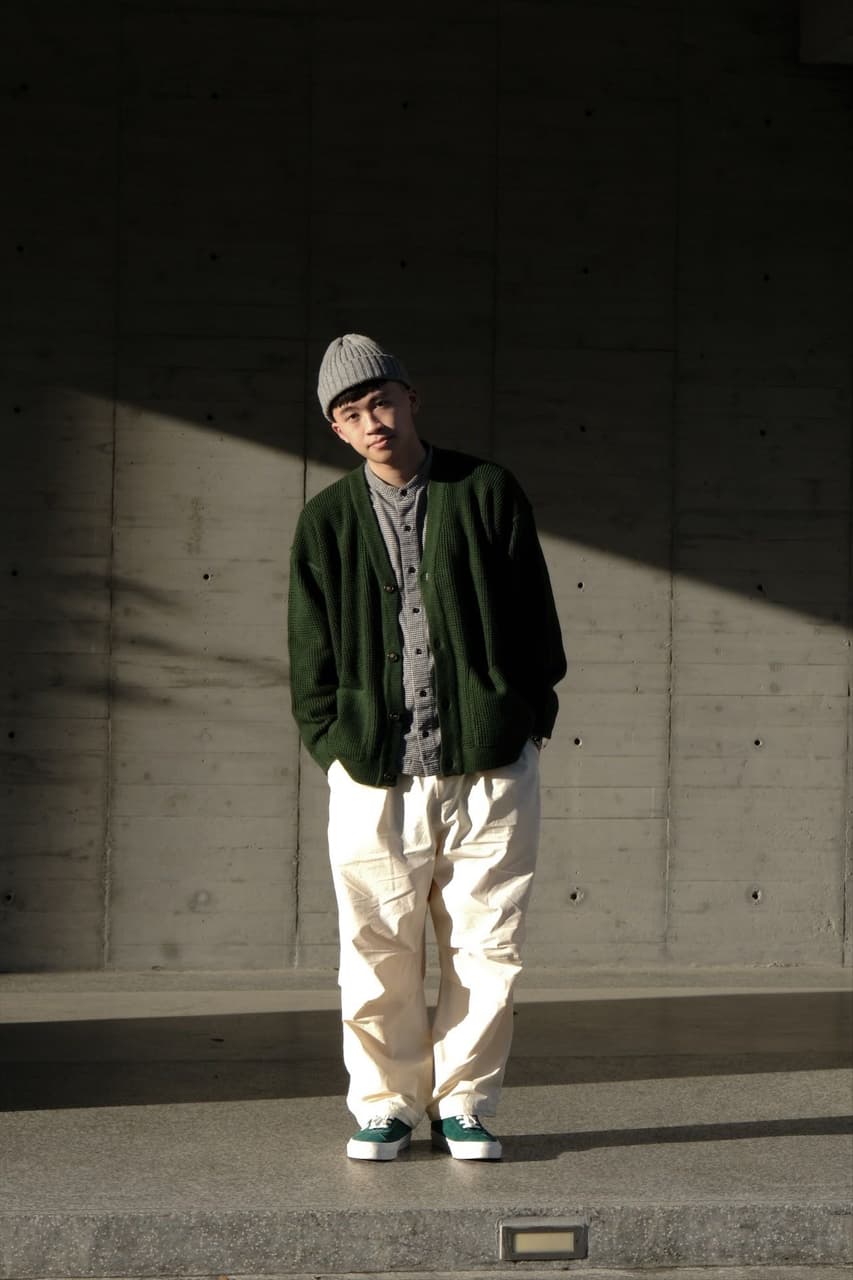 最愛上白色褲子～ 三套分享 - 穿搭板 | Dcard