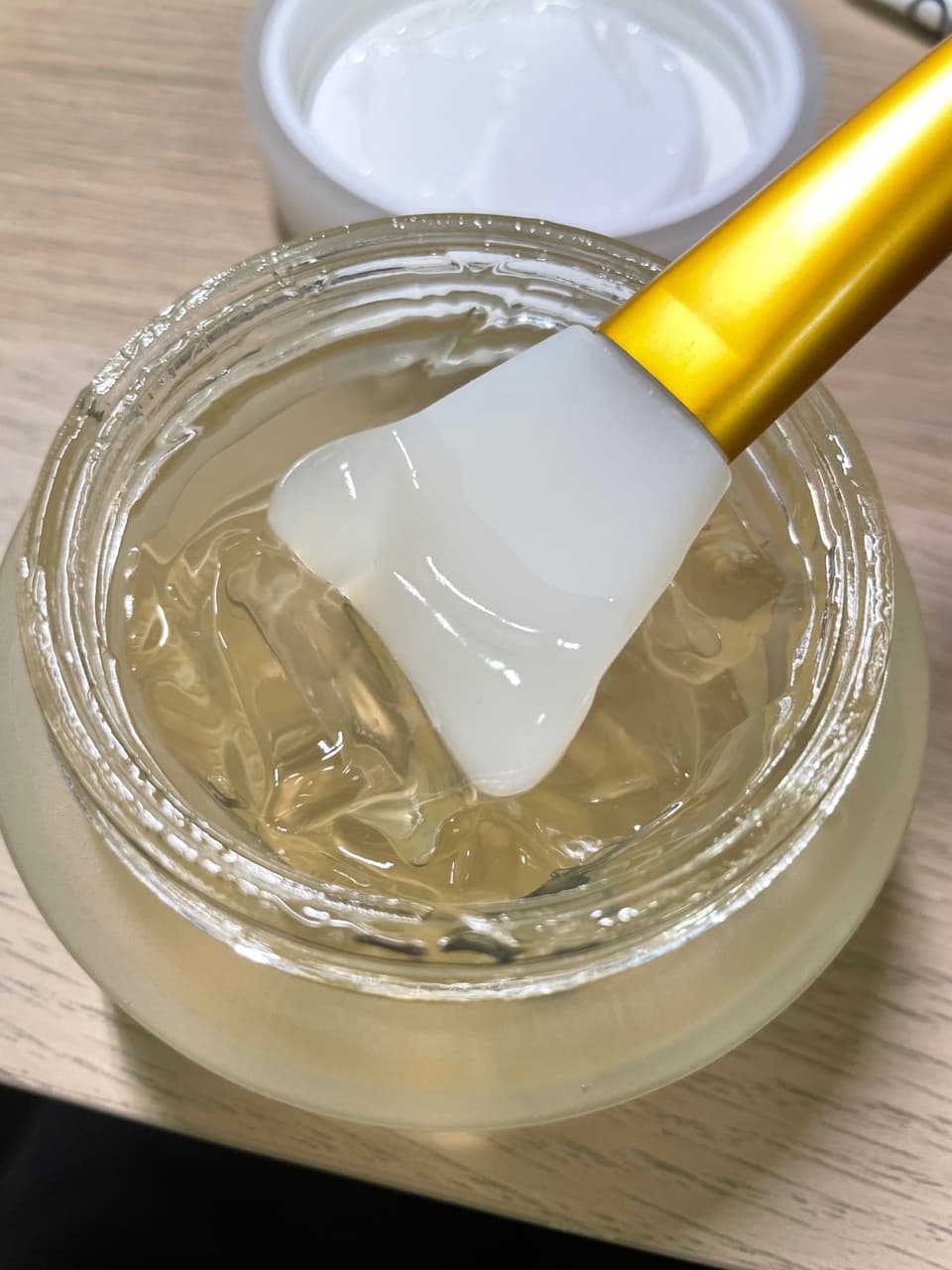 夏天保養首選📍Juvaly馥華凝膜滿滿富勒烯補充 - Van (@van.vanmake) | Dcard