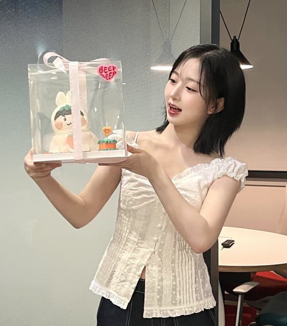 #分享 the qoo 最近確實在廣告屆引發熱議的NMIXX海嫄 - NMIXX板 | Dcard