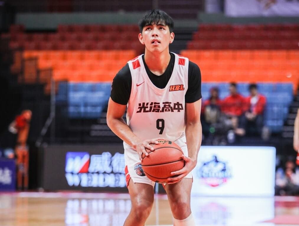#分享 HBL何鉦凱攻防一體繳全能數據 率光復高中晉8強 - 籃球板 | Dcard