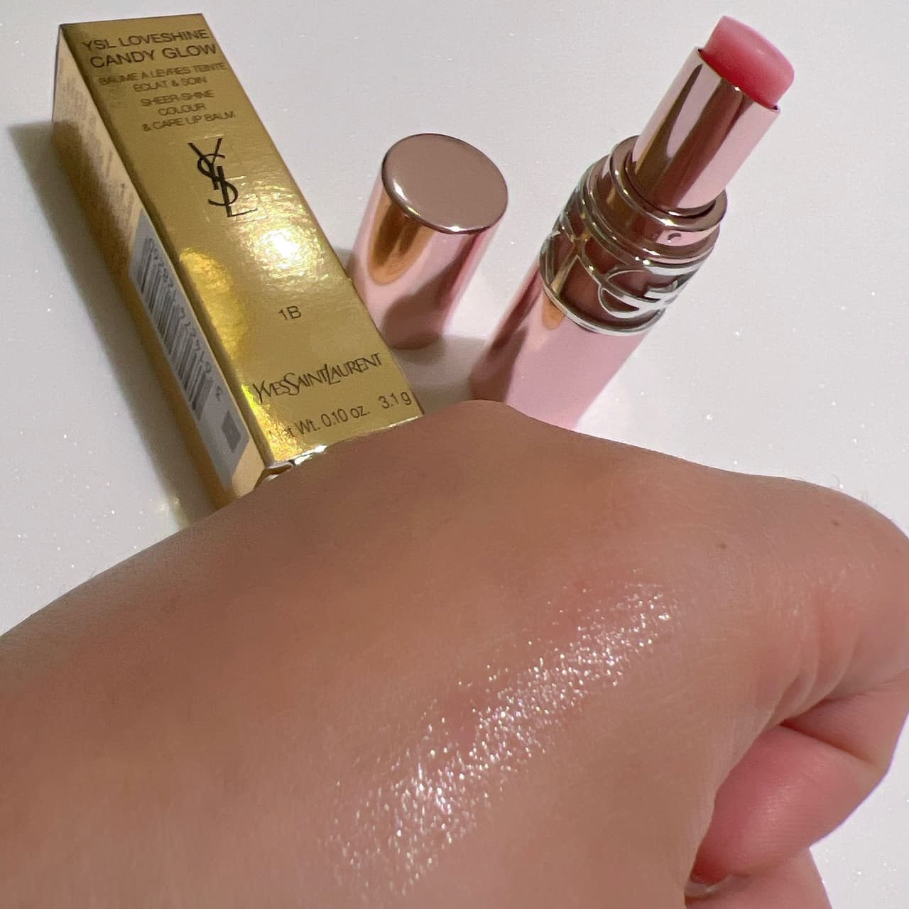 YSL Beauty全新 情挑誘光潤唇膏 - 贊助板 | Dcard