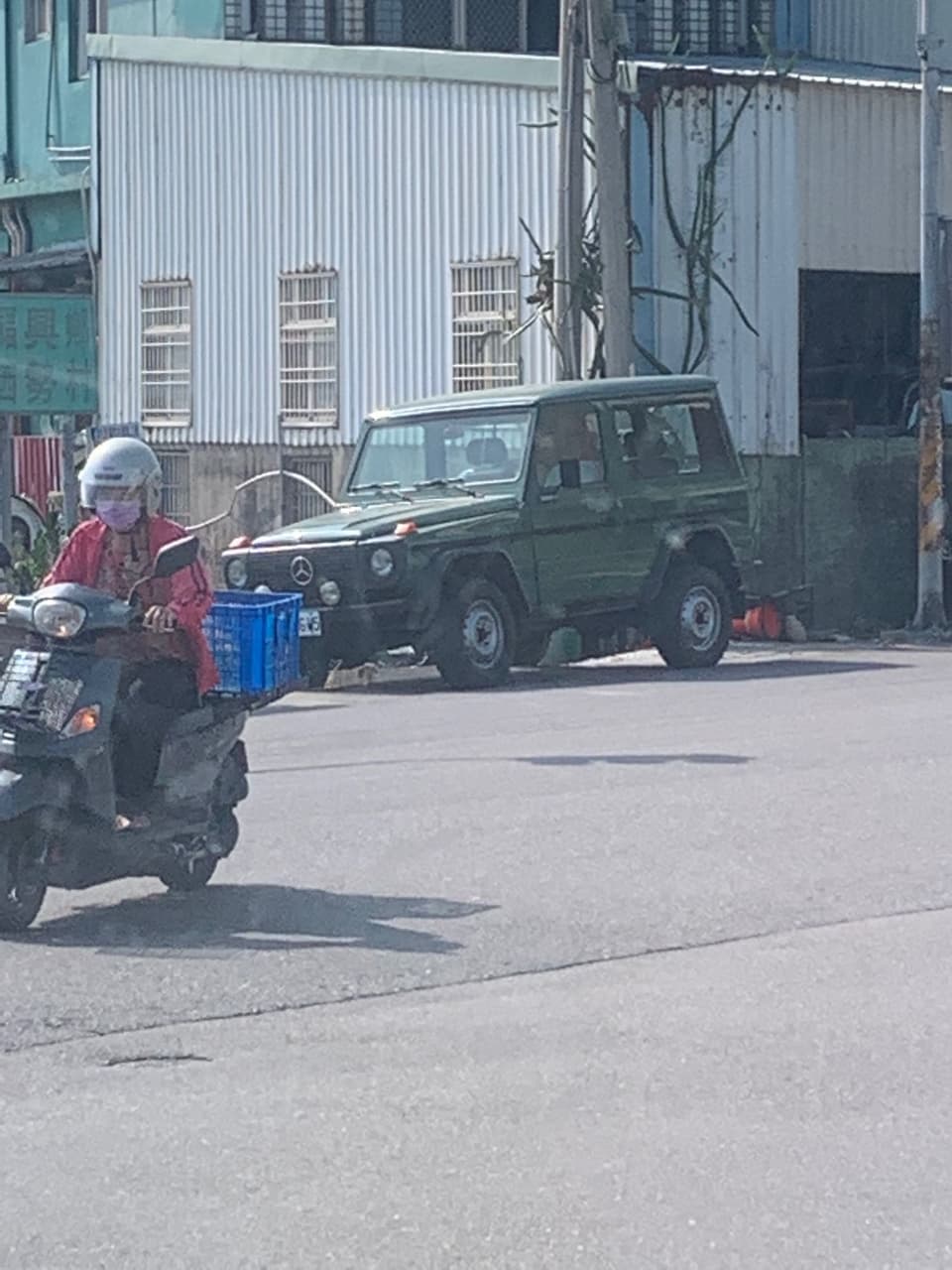 這是舊款的G-Class嗎? - 汽車板 | Dcard