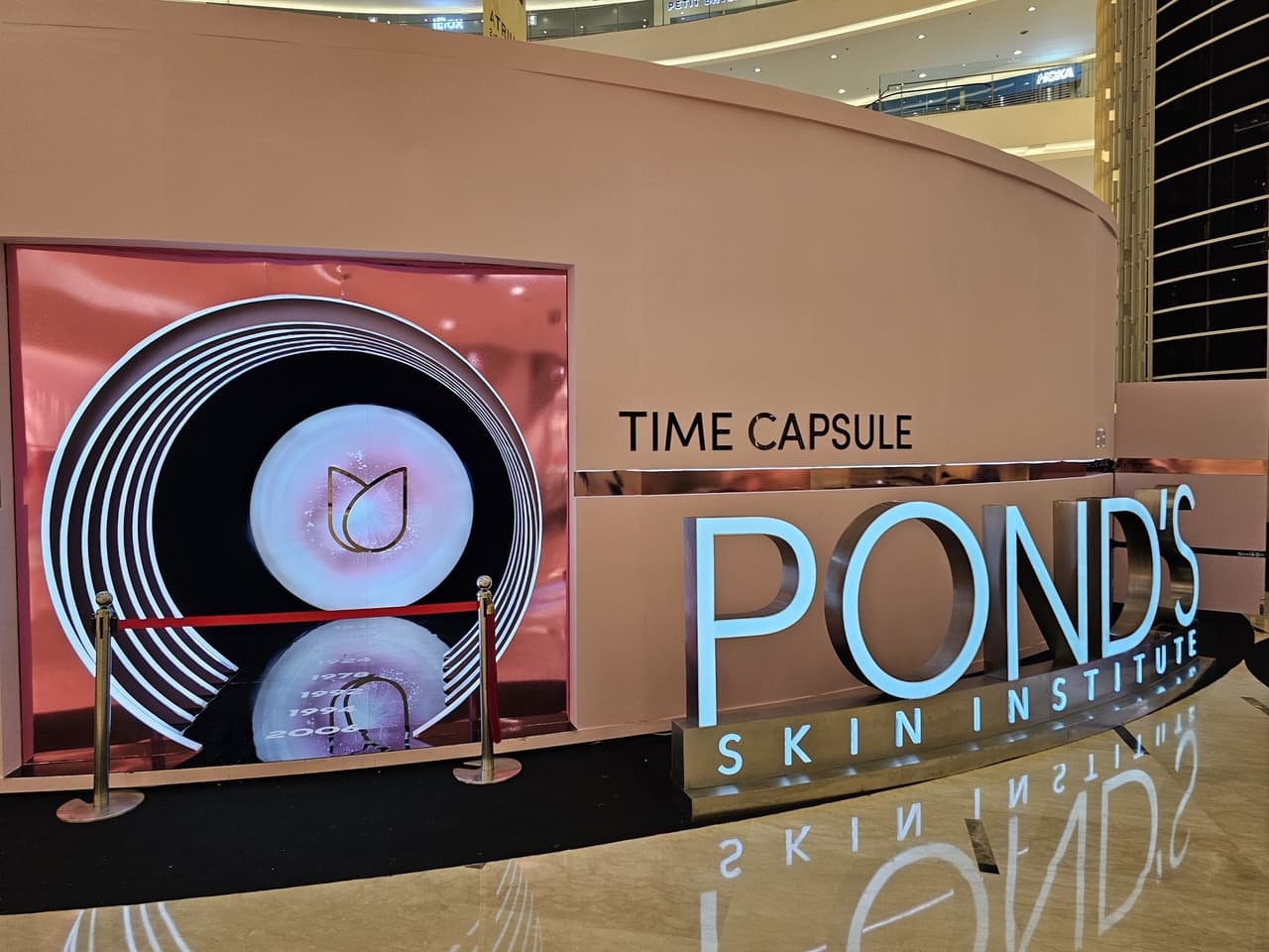 #分享 子瑜POND'S印尼快閃活動＆見面會 - TWICE板 | Dcard