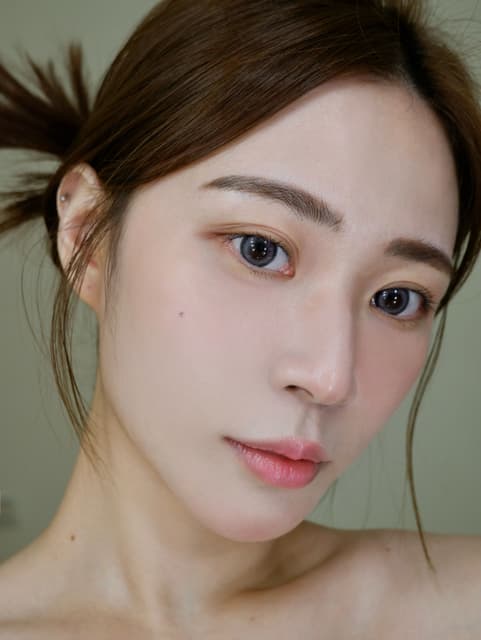 #分享 #深瞳 日常淡妝輕鬆駕馭絲絨感眼珠 - 隱形眼鏡板 | Dcard