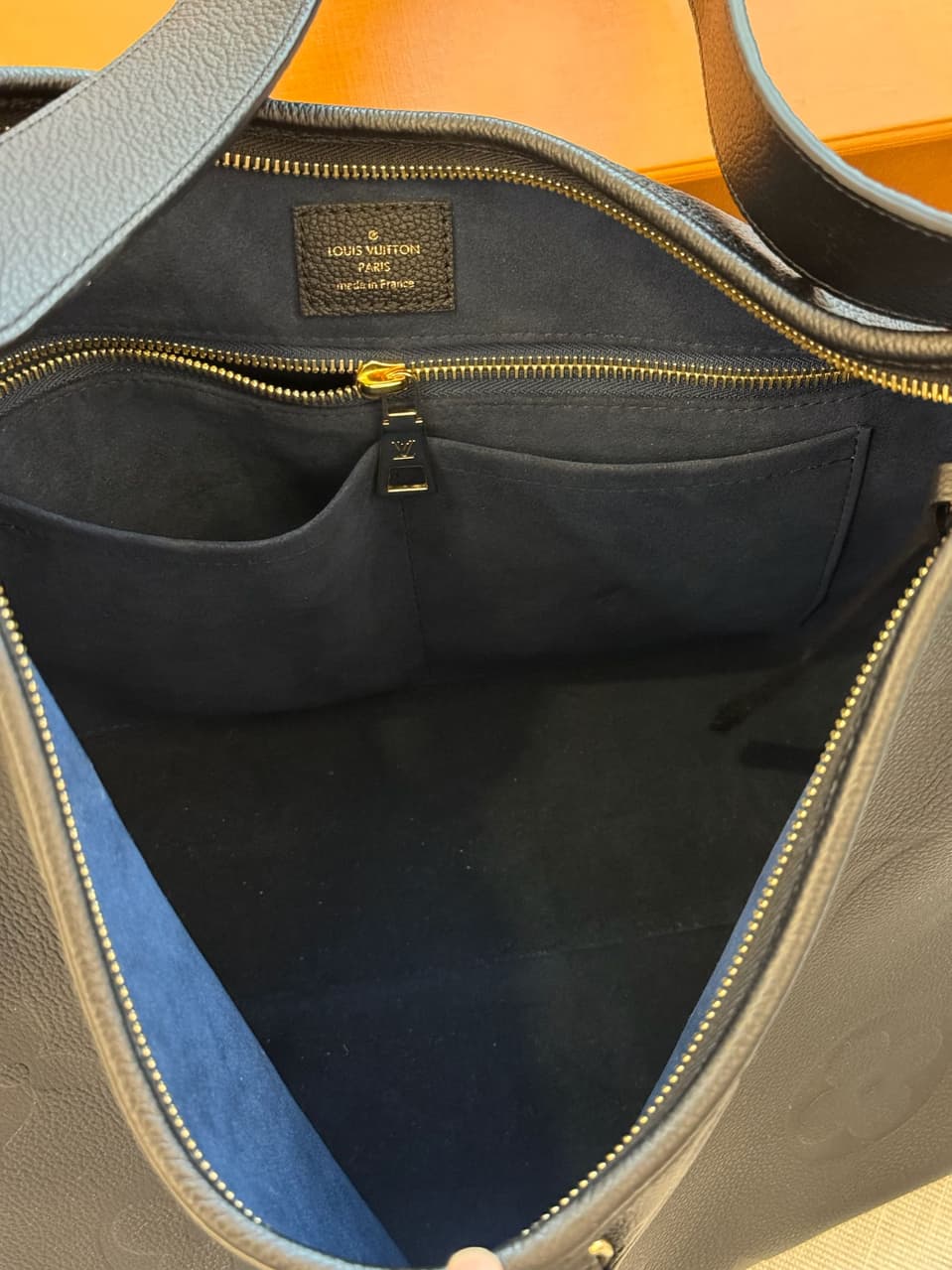 #開箱 LV carryall mm 黑色牛皮🖤含實揹！ - 精品板 | Dcard