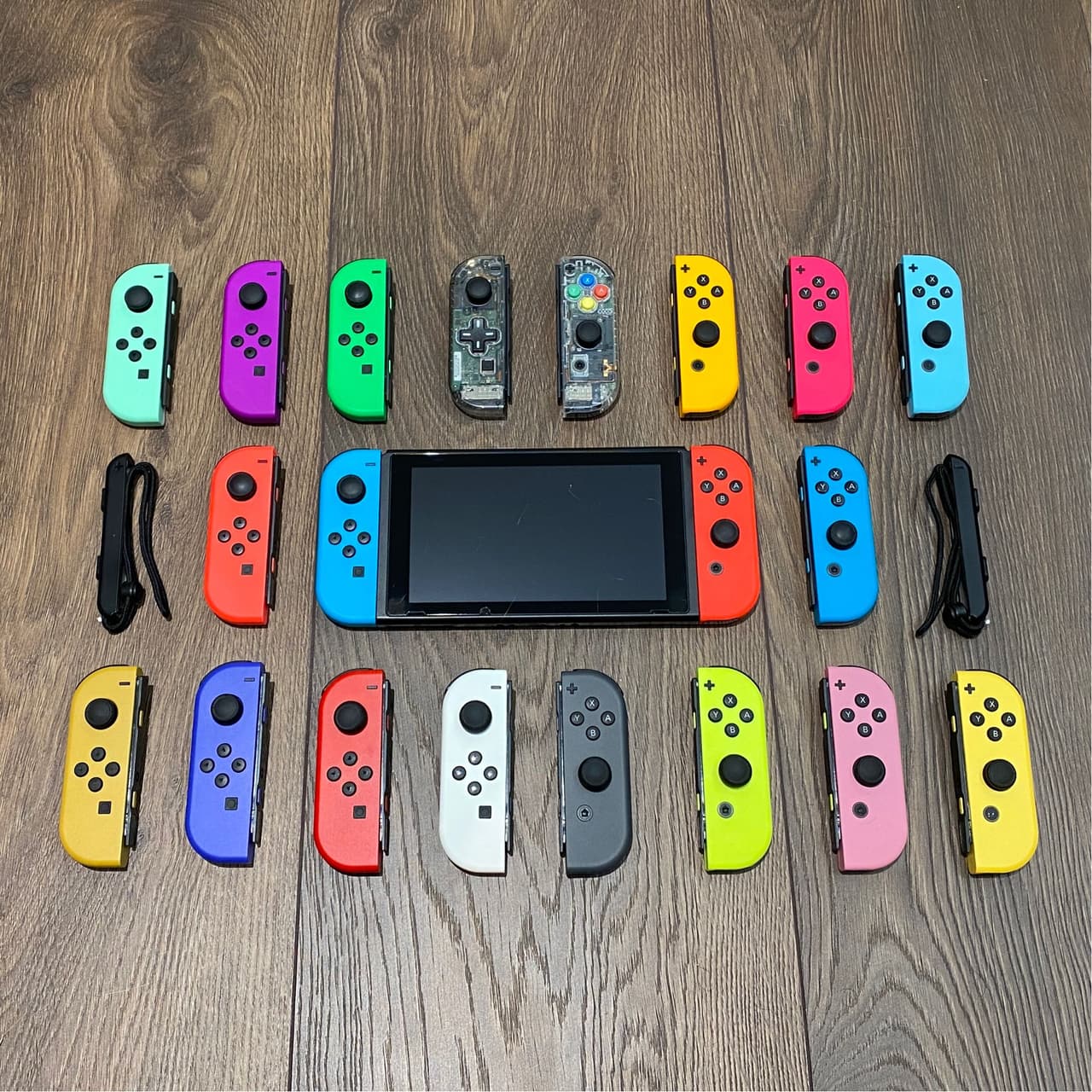 #分享 #Switch Joy-Con 手把【五彩繽紛】🌈 #我來開箱 - 任天堂板 | Dcard