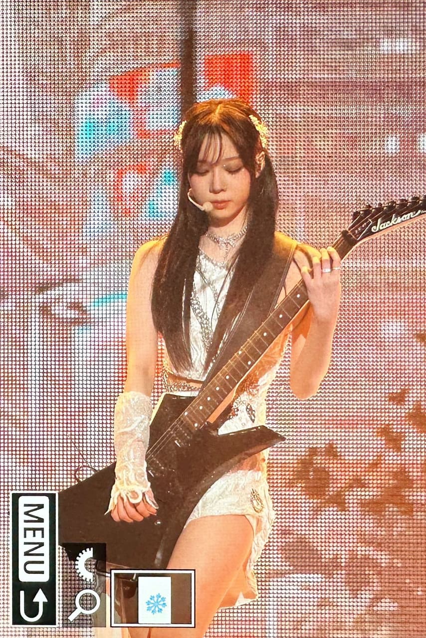 #分享 Winter在演唱會彈電吉他🎸 - aespa板 | Dcard