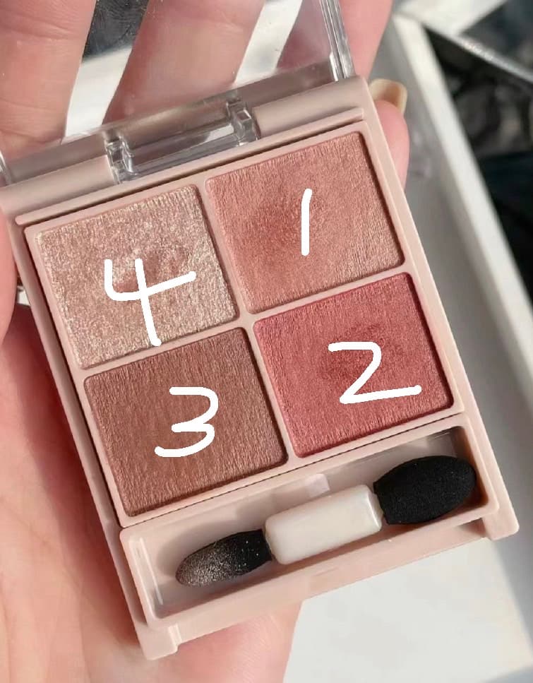 顏色實用又好看的四色眼影盤😍CANMAKE舒芙蕾眼彩組 大推M02🔥 - 此帳號疑似正常 (@hennahito) | Dcard