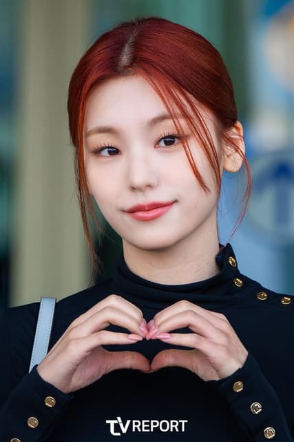 #分享 ITZY禮志 TORY BURCH臺灣開幕活動 - ITZY板 | Dcard