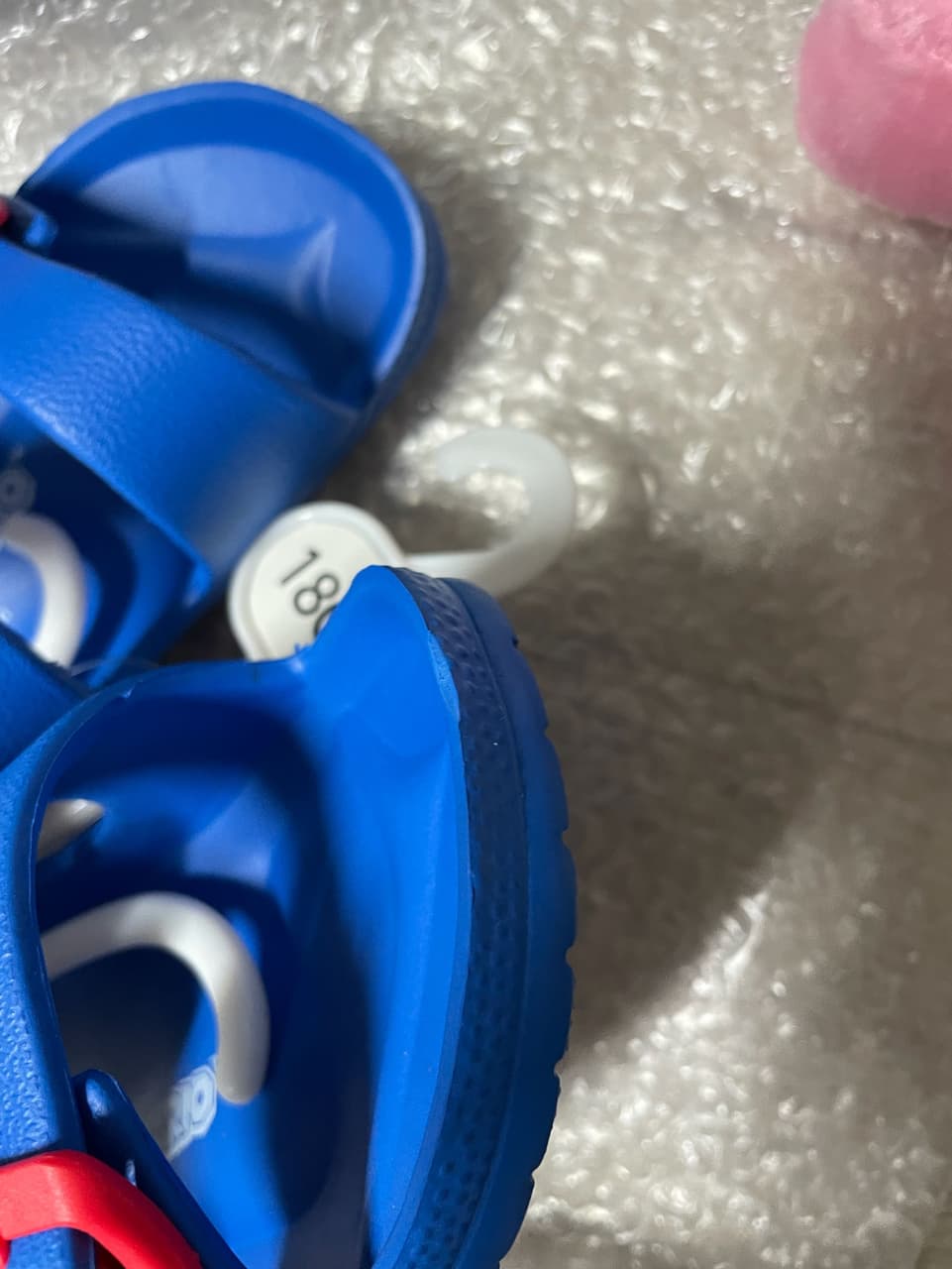 #我要賣 瑪利歐小童藍拖鞋 18cm - 二手交易板 | Dcard