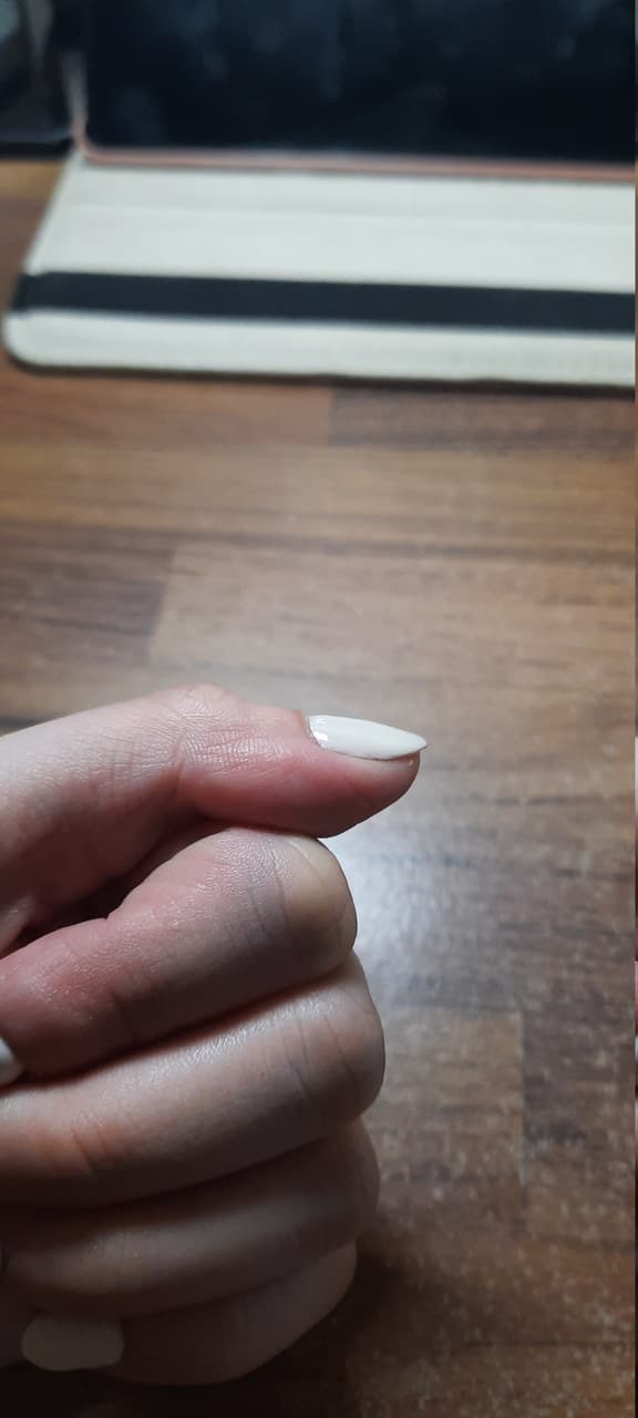 分享 這樣的單色大家覺得如何? 美甲板 Dcard