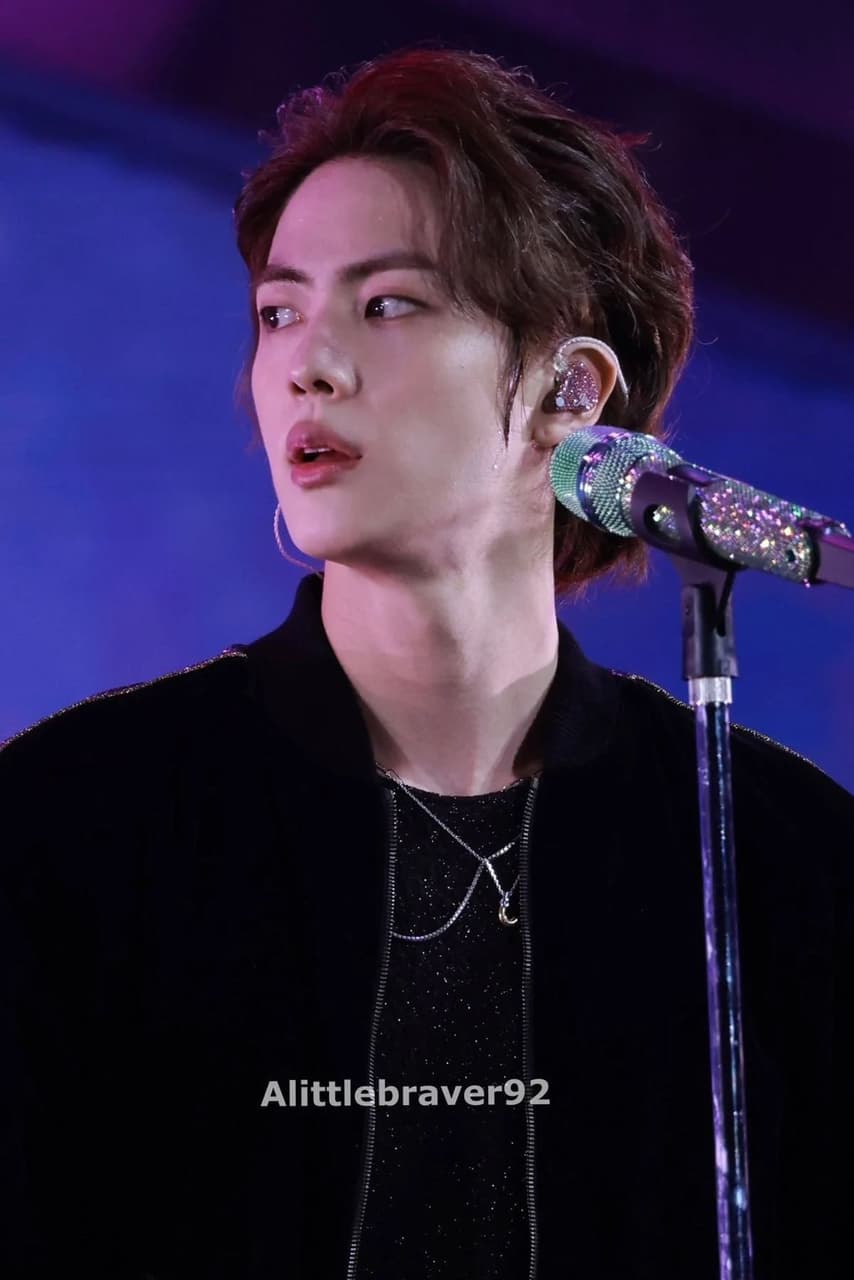 #分享 #theqoo熱門 依然很了不起.. 防彈少年團Jin的visual - BTS板 | Dcard