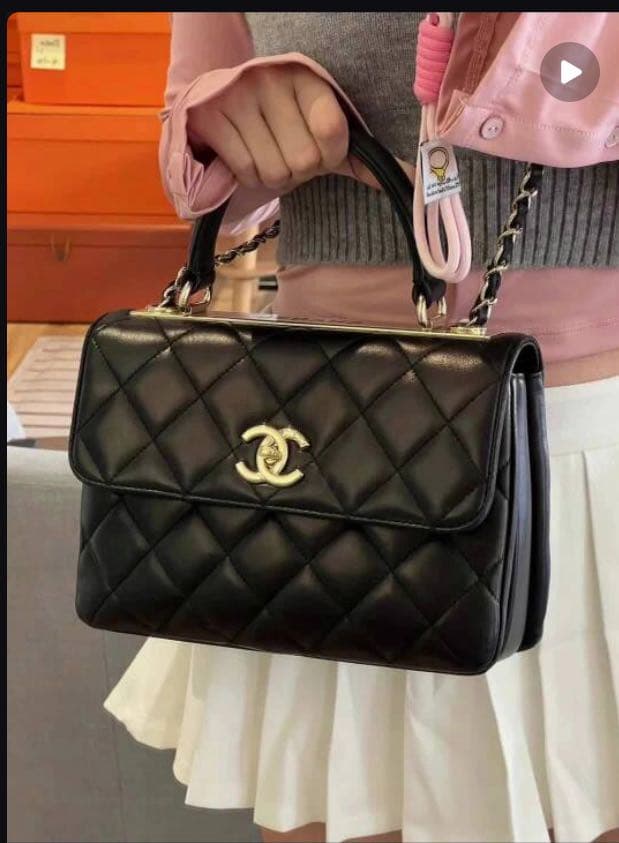 #選手 Chanel trendy cc黑金小號/cf mini handle 深藍選擇 - 精品板 | Dcard