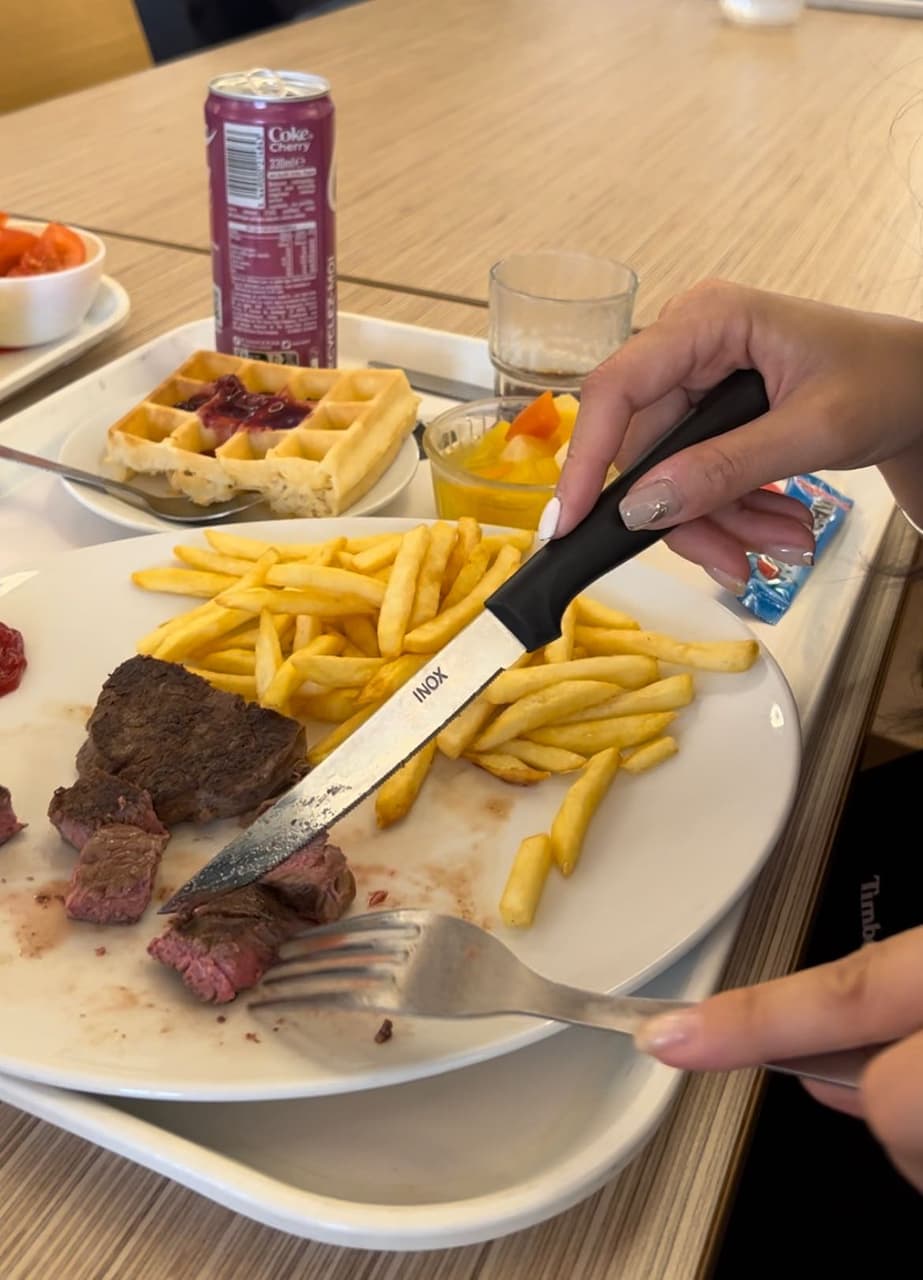 #經驗分享 我在法國CROUS的1歐元學餐吃什麼？🥖🍕🥗🍰🍮 - 留學板 | Dcard