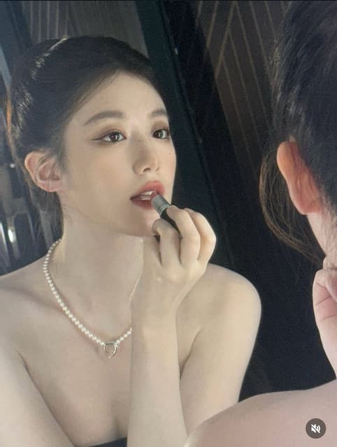 男友佔有慾超強 微微露溝會生氣 - 女孩板 | Dcard