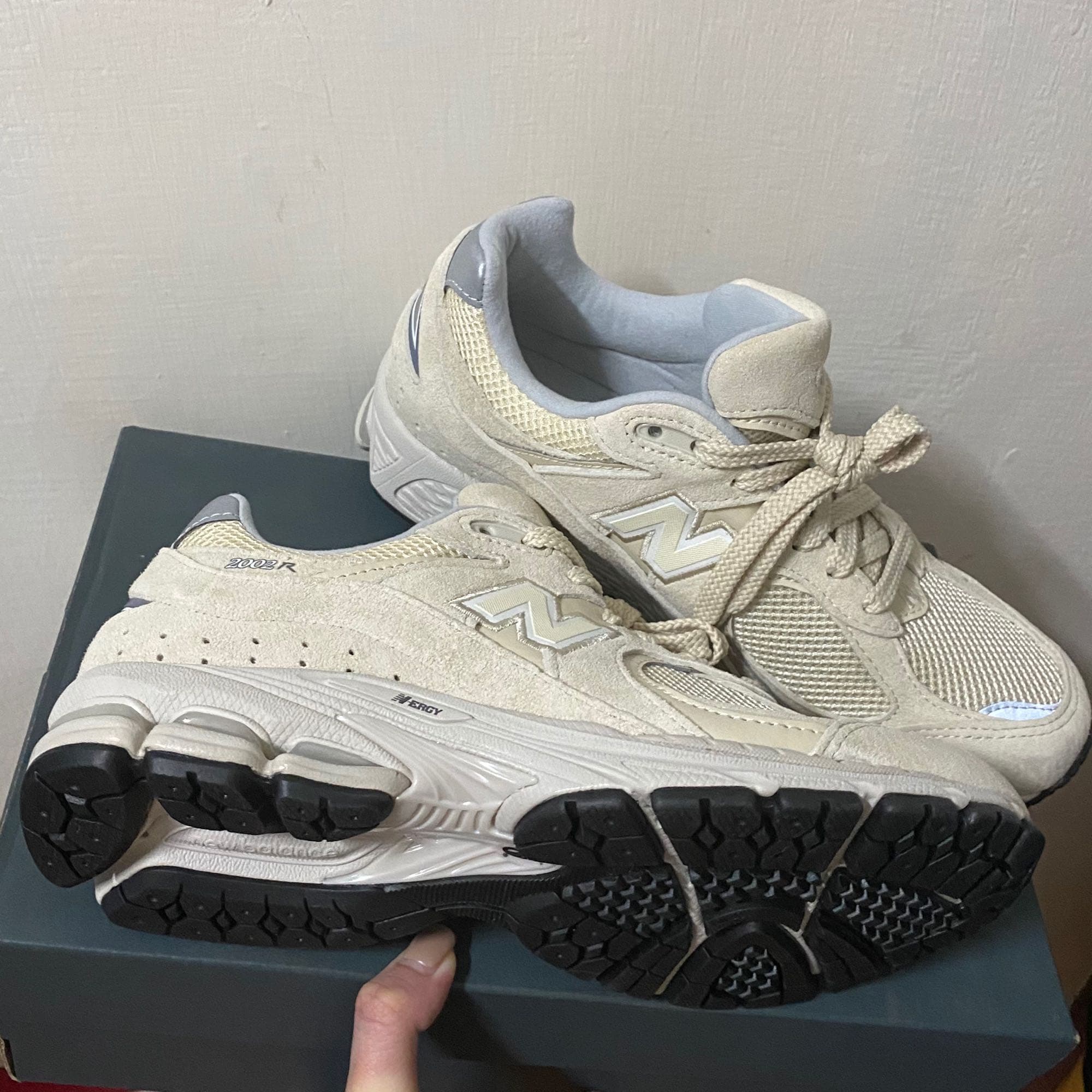 更！ New balance 2002RE - 網路購物板 | Dcard