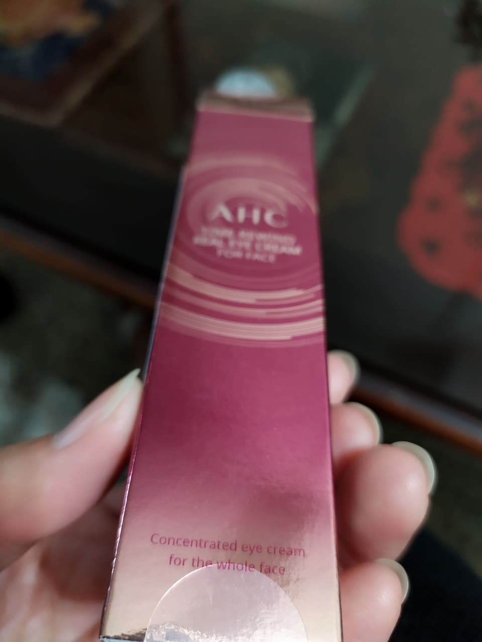 拜託看一下AHC眼霜🙏🙏 - 美妝板 | Dcard