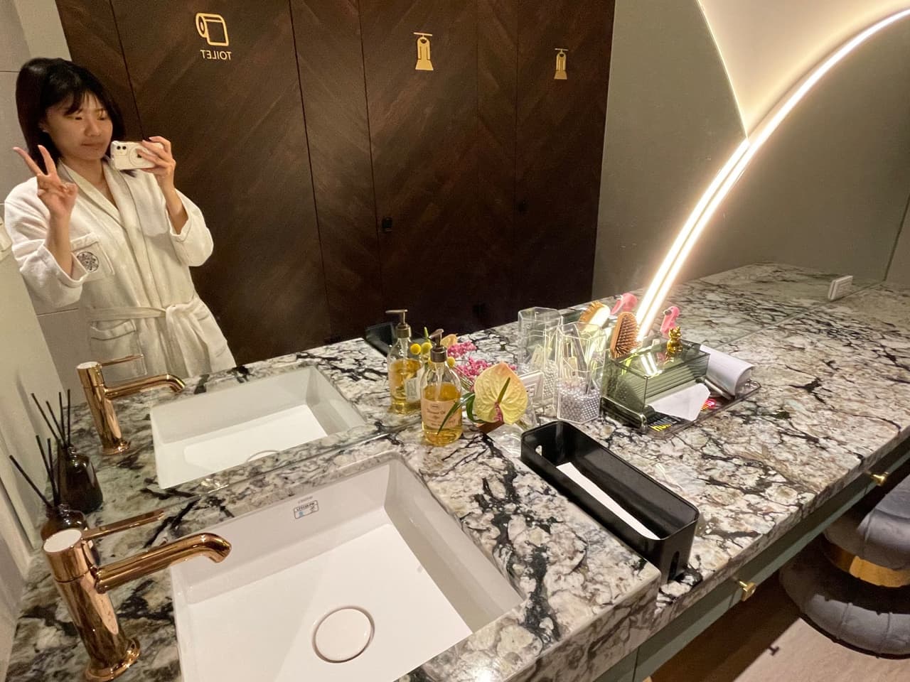 我的做臉初體驗就遇到產業天花板？新竹做臉推薦💦新竹微e美肌膚管理中心 - Van (@van.vanmake) | Dcard