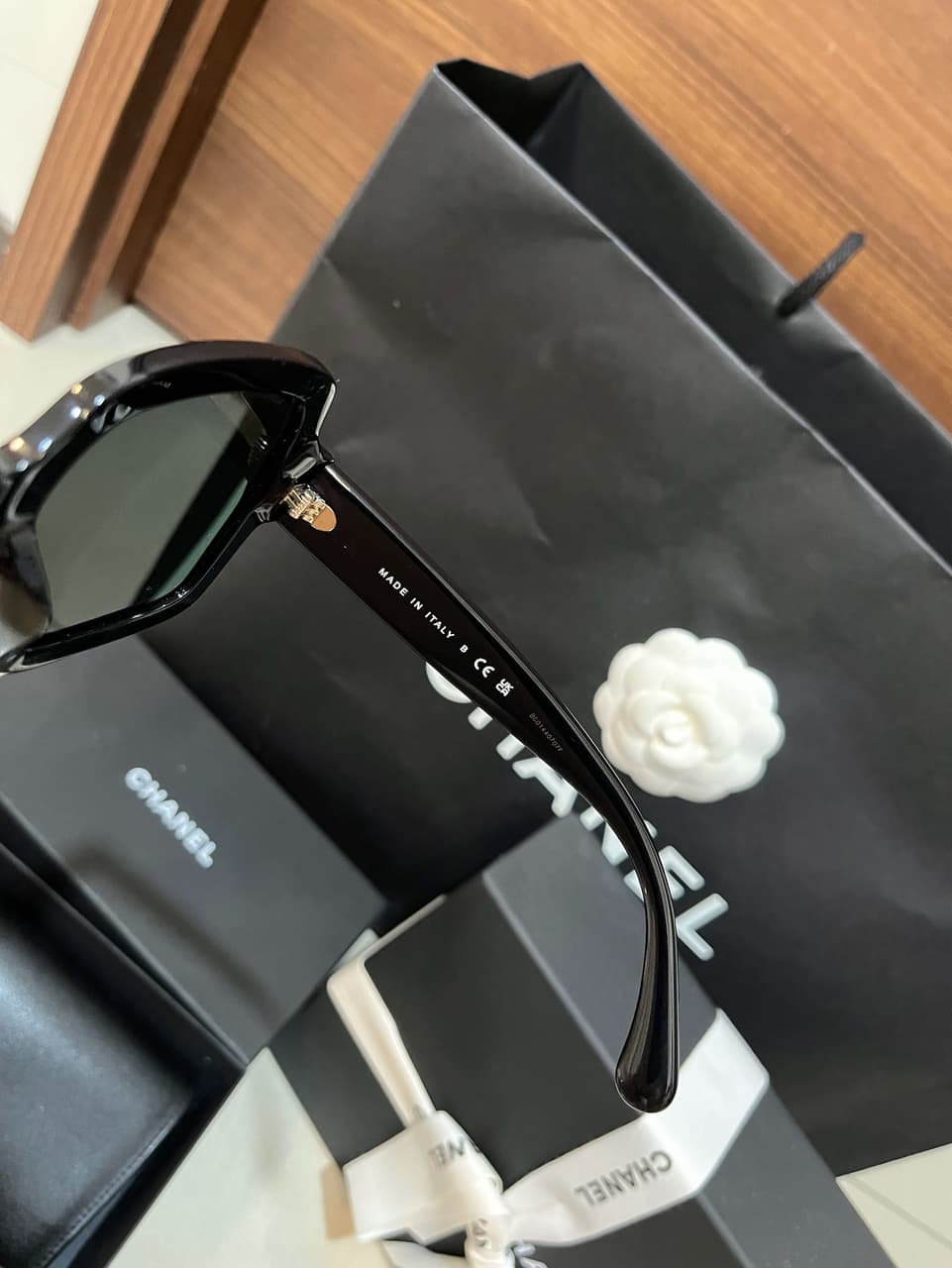 #開箱 Chanel 白色WOC、耳環、墨鏡 - 精品板 | Dcard