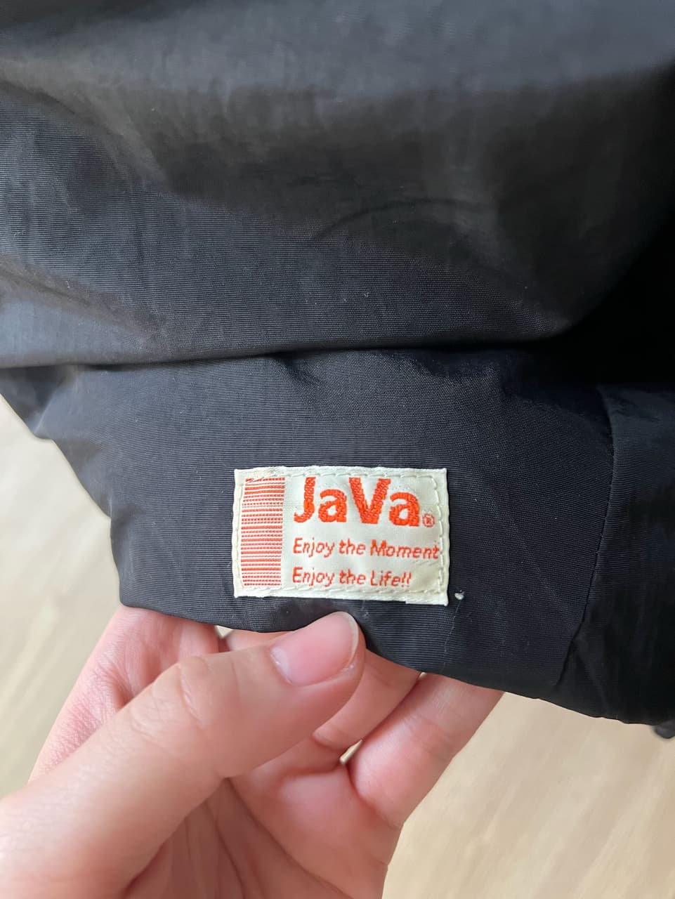 #我要賣 已售出 二手近全新 Java側拉鍊無領夾克/ Teva W HURRICANE XLT INFINITY 羅馬編織鞋 水陸兩用 黑色 粗繩 - 二手交易板 | Dcard