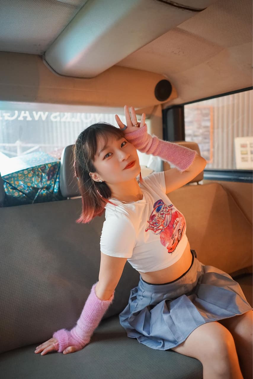 #作品 #人像 #車內Y2K女子 - 攝影板 | Dcard