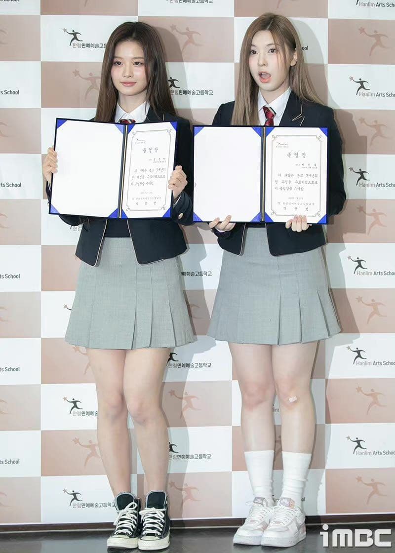 #分享 NMIXX 薛侖、BAE畢業照+童年照分享～（多圖） - 追星板 | Dcard