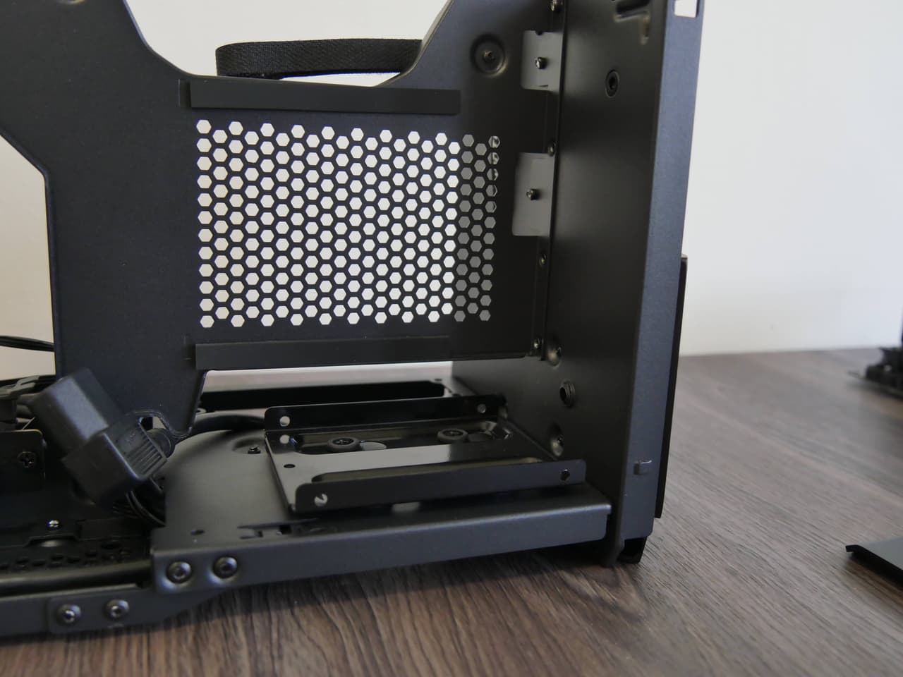 #開箱 伸縮自如的PHANTEKS SHIFT XT - 3C板 | Dcard