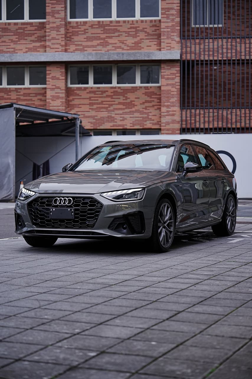 Audi A4 Avant 40 TFSI S line｜金屬克洛諾斯灰 Chronos Grey Metallic Z7｜實車分享 - 汽車板 | Dcard