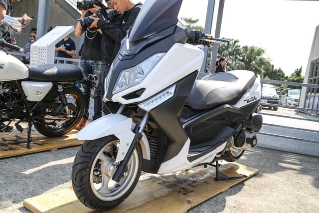 買KRV或DRG為什麼不買便宜黃牌 - 機車板 | Dcard