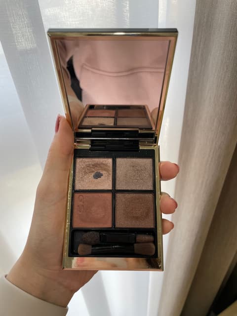 Suqqu 晶采盈緻眼彩盤凹凹賞🥰 - 美妝板 | Dcard