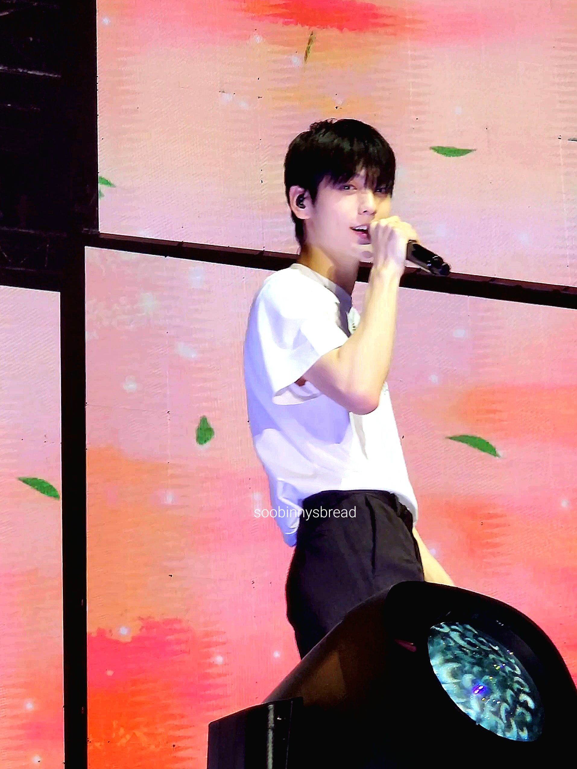 #心得 姜太顯讓我暈到走不出來#演唱會心得 - TOMORROW X TOGETHER板 | Dcard