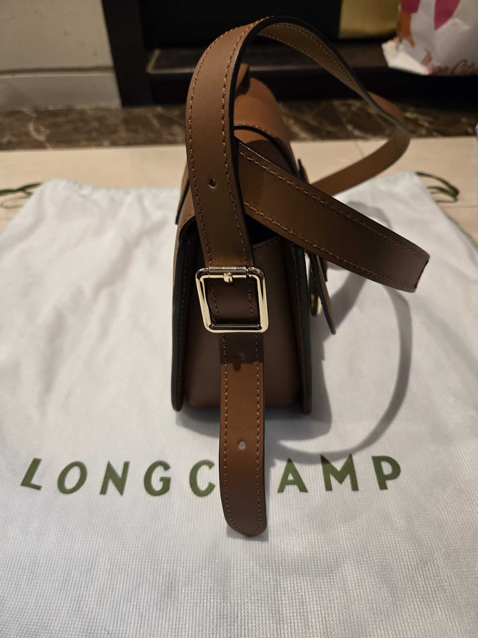 #我要賣 Longchamp Box-Trot 小牛皮斜背包（小／棕） - 二手交易板 | Dcard