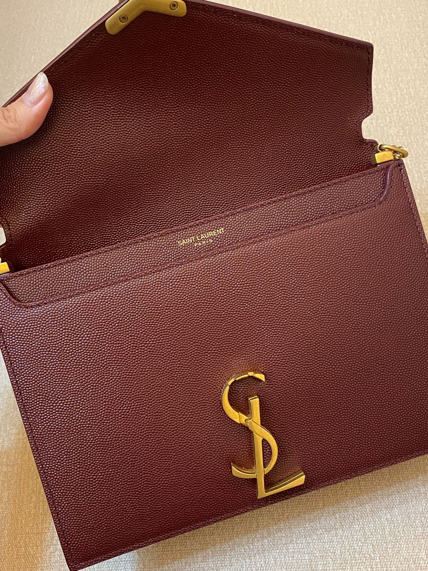 #開箱 #分享 人生第一個精品包 YSL Cassandra - 精品板 | Dcard