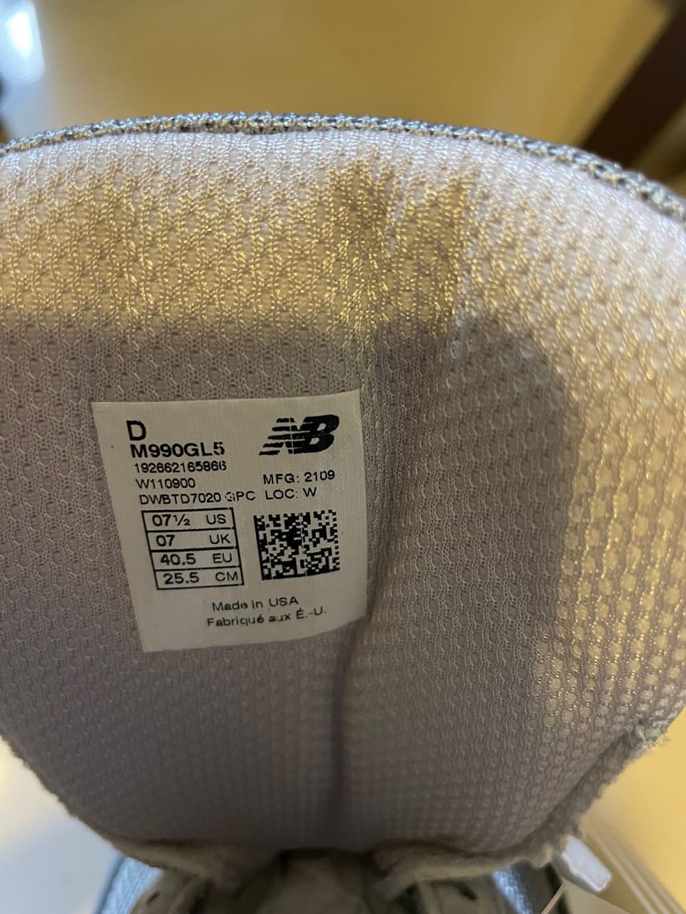 求幫看NB 990v5 真假？？ - 穿搭板 | Dcard