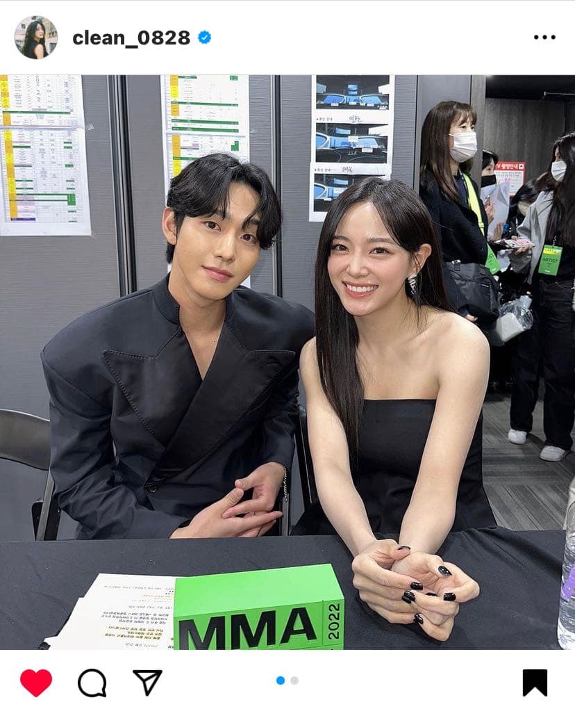 #分享 社內相親 CP 睽違半年大合體🌹 安孝燮 & 金世正 出席 MMA 頒獎！ - 追星板 | Dcard