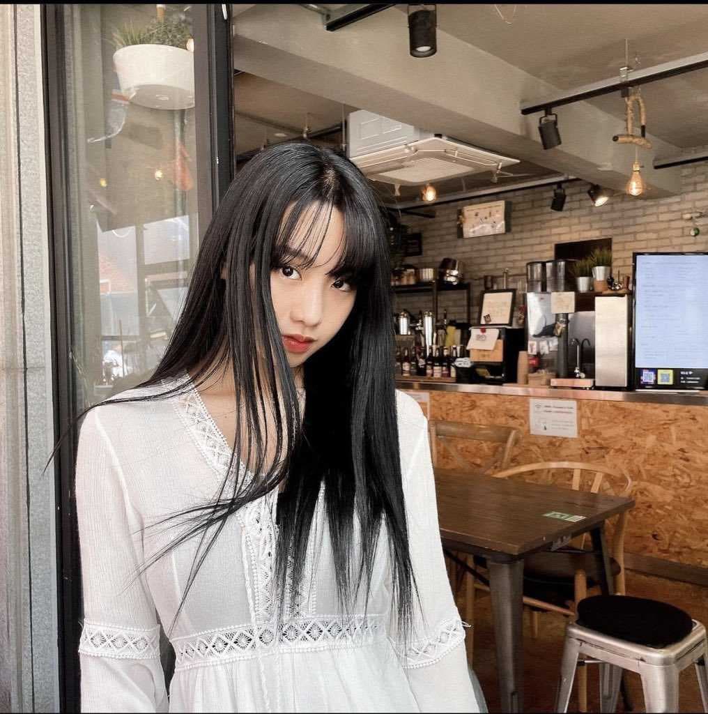 #分享 [安利] 擁有10年舞台經驗的新人女團成員🐈‍⬛- KISS OF LIFE Natty (下) - 追星板 | Dcard