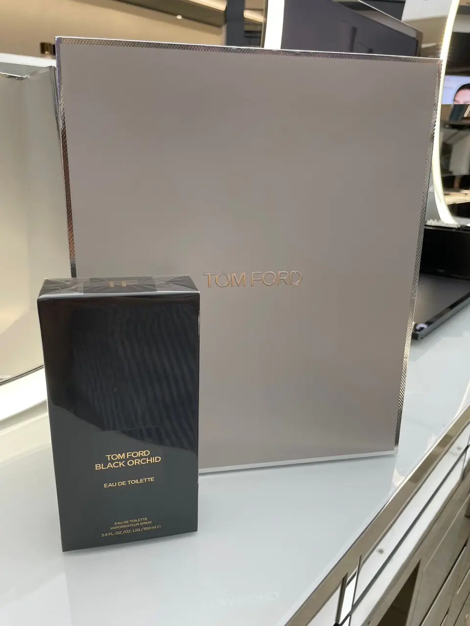 #分享 逛遠百TF新櫃五分鐘後直接購入黑蘭花香水 - 香氛板 | Dcard