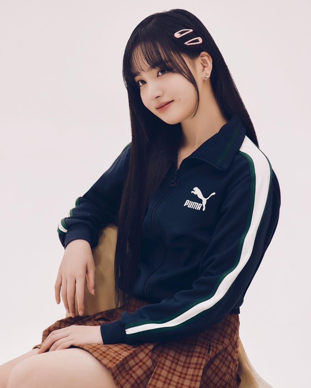 #代言 PUMA) 𝗕𝗘𝗛𝗜𝗡𝗗 𝗧𝗛𝗘 𝗦𝗖𝗘𝗡𝗘𝗦 𝗪𝗜𝗧𝗛 𝗜𝗩𝗘 📸 - IVE板 | Dcard